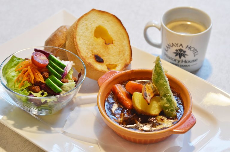 Cottage Inn Restaurant & Bakery